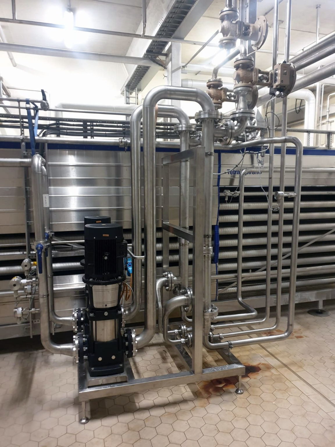 Prefab RVS skid installatie voor voedingsmiddelenindustrie - Hiemstra ...